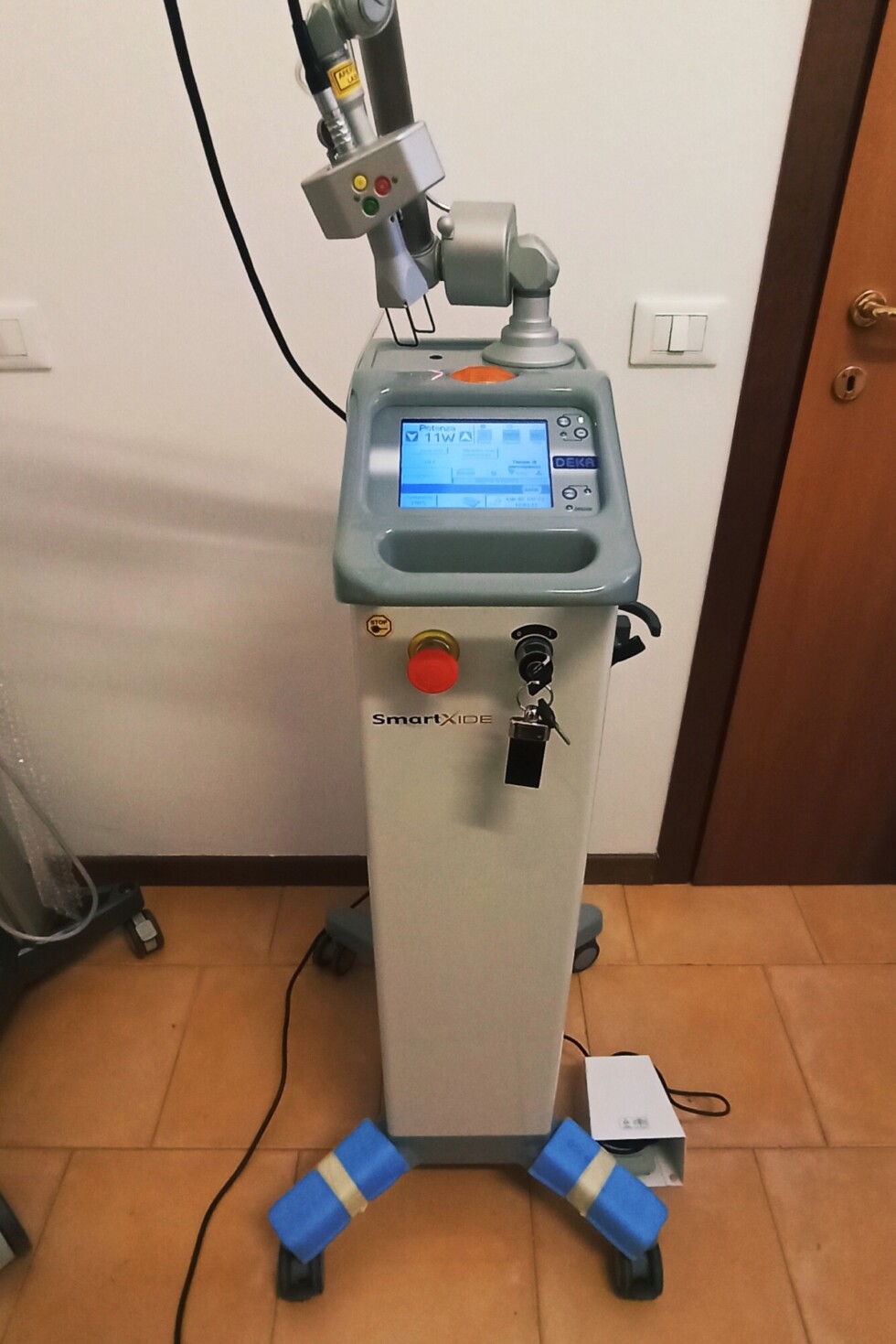 DEKA SMARTXIDE DOT FRACTIONAL CO2 LASER - Laser4Med